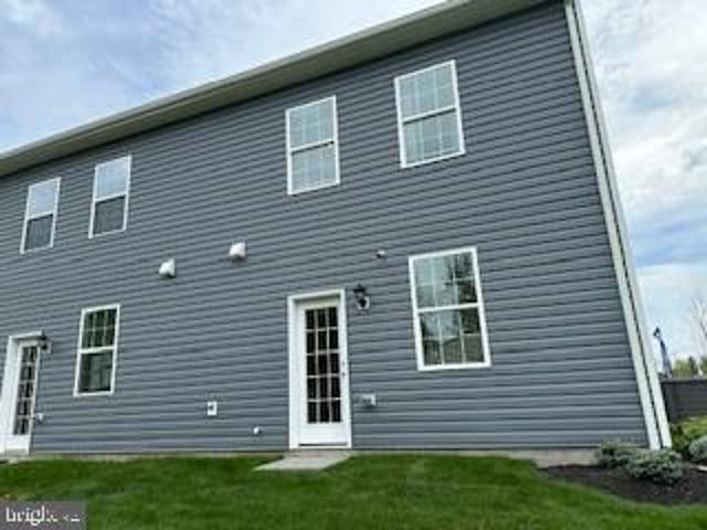 109 Cambridge Ct, Gettysburg, PA 17325 | MLS #PAAD2022 | Compass