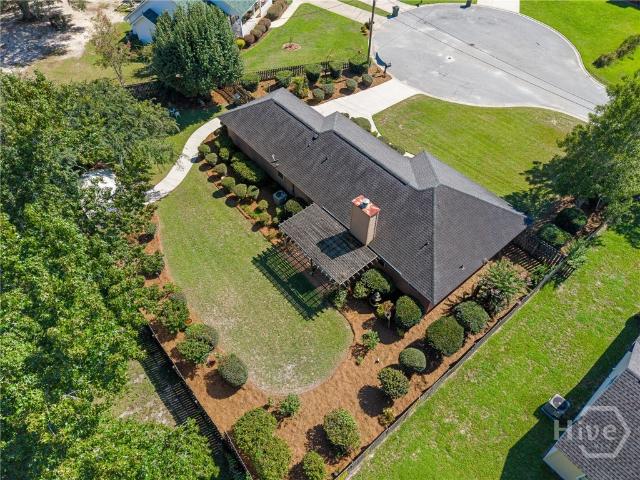 109 Cameron Court W