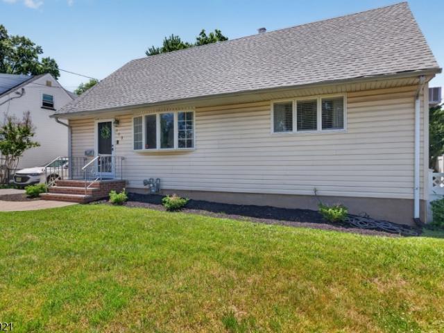 109 Carlson Pkwy