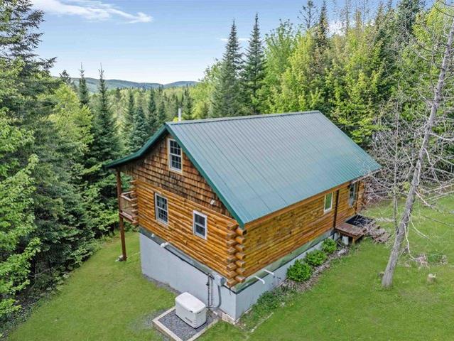109 Cedar Ln, Stewartstown, NH 03576