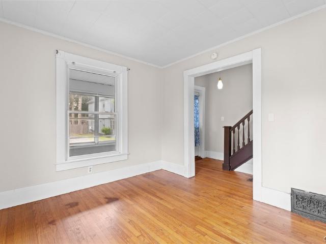 109 Center Street