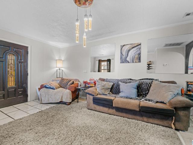 109 Circlewood