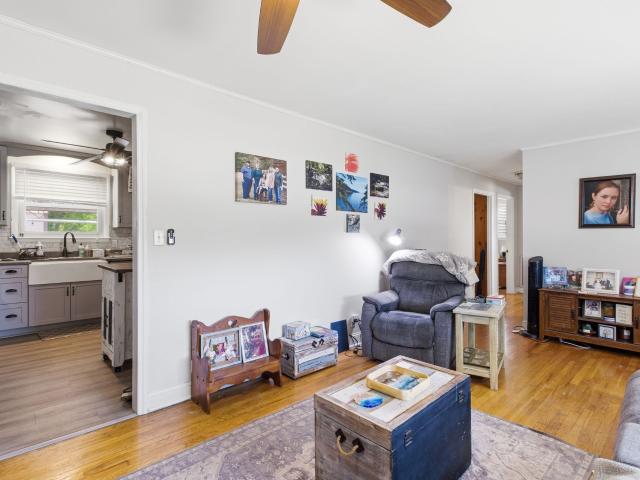 109 Clifton Ct