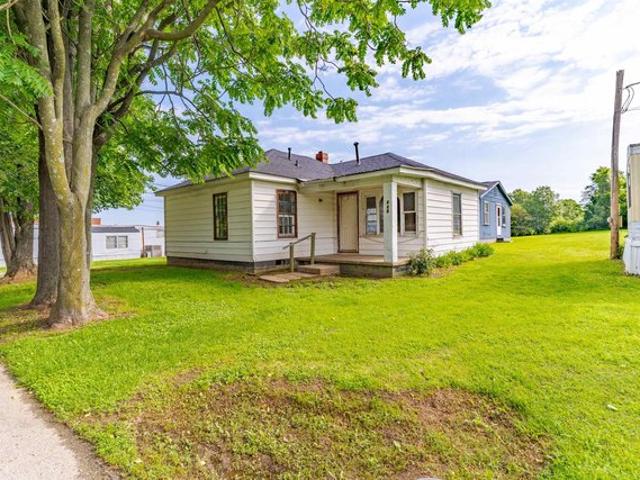 109 and 117 Janalee Dr, Henderson, KY 42420