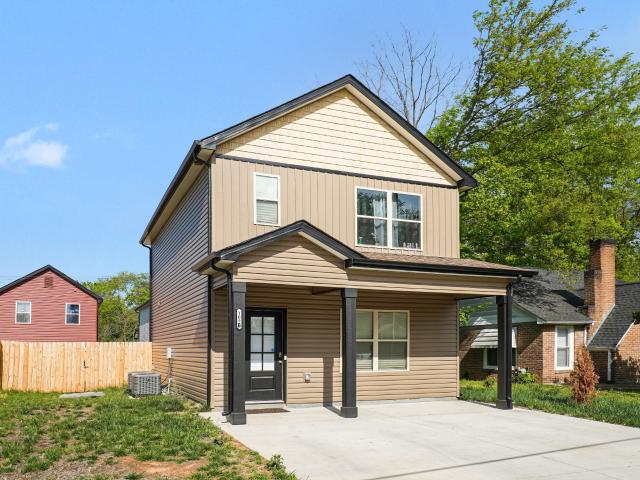 109 Adkins St, Clarksville, TN 37042 | MLS #3175 | Compass