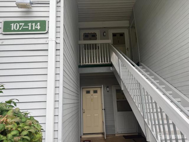 109 applegate Lane