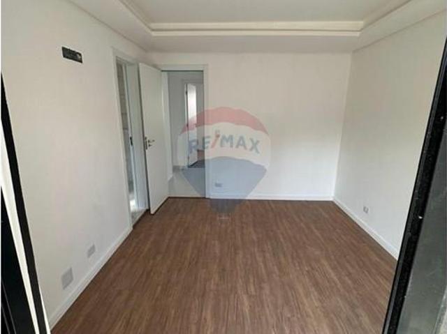 109 Área Útil Sobrado Alugar, 3 Dormitórios localizado em Rua Alberto Heyn, 254, Uberaba, Curitiba, Paraná, 81560350 | Brasil