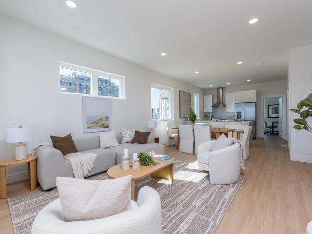 109 B Westminster Ave