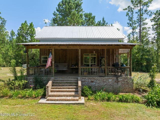109 B Lowe Lane