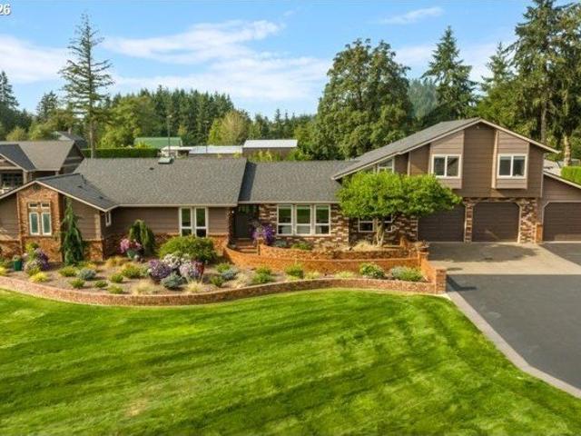 109 Bond Dr, Castle Rock, WA 98611