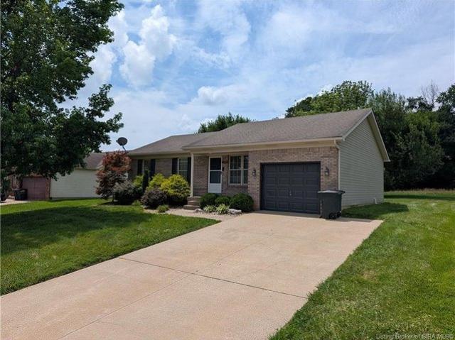 109 Borden Ridge Dr, Borden, IN 47106