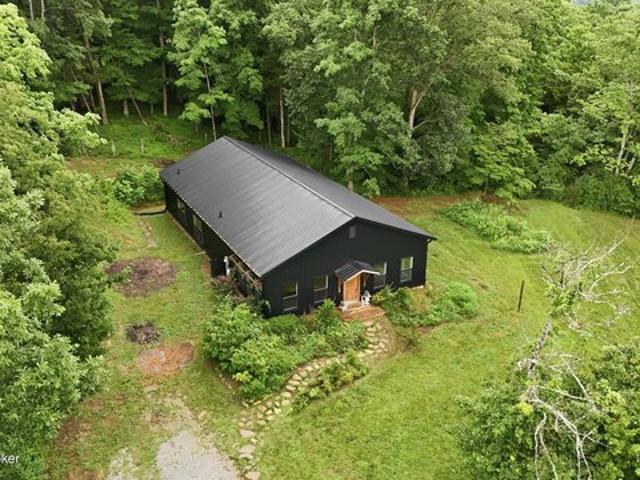 109 Batsell Dr, Bardstown, KY 40004