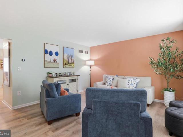 109 Banyan Circle Drive