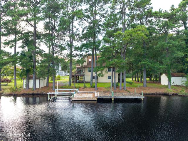 109 Blue Heron Road