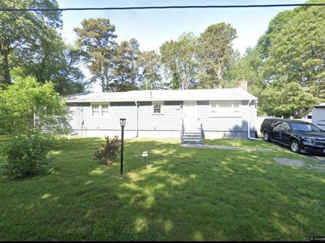109 Blueberry Ln, Marstons Mills, MA 02648