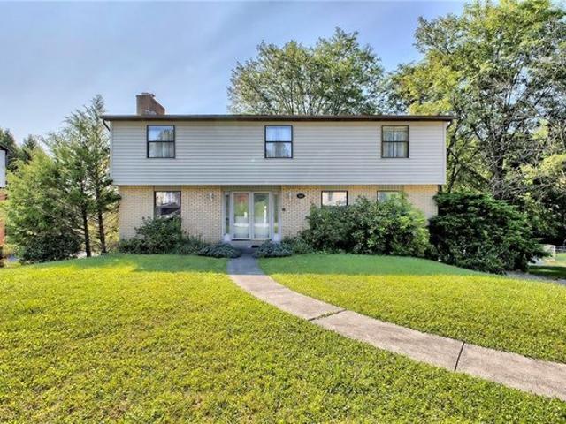 109 Bryan Dr, Greensburg, PA 15601