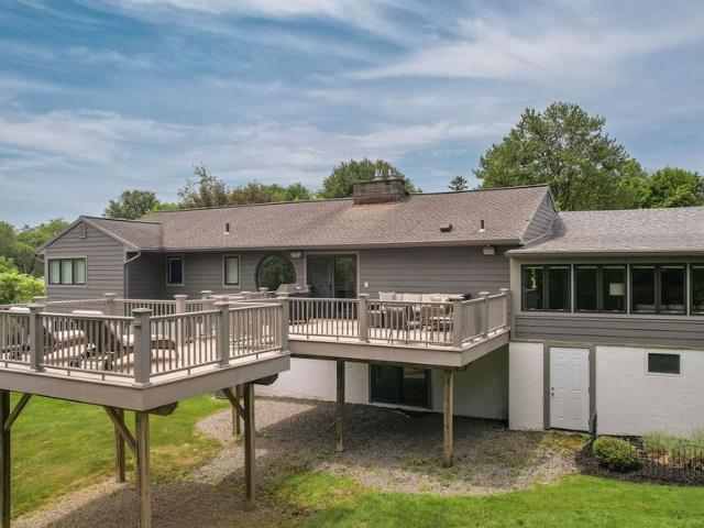 109 Bradford Parkway