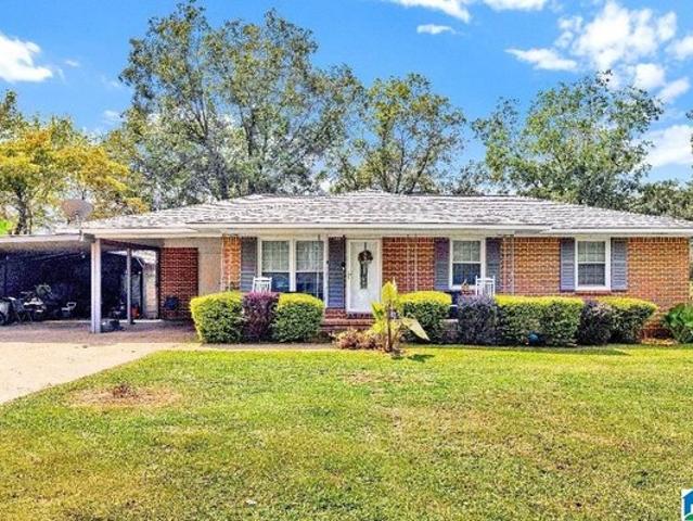 109 Brecon Access Rd, Talladega, AL 35160
