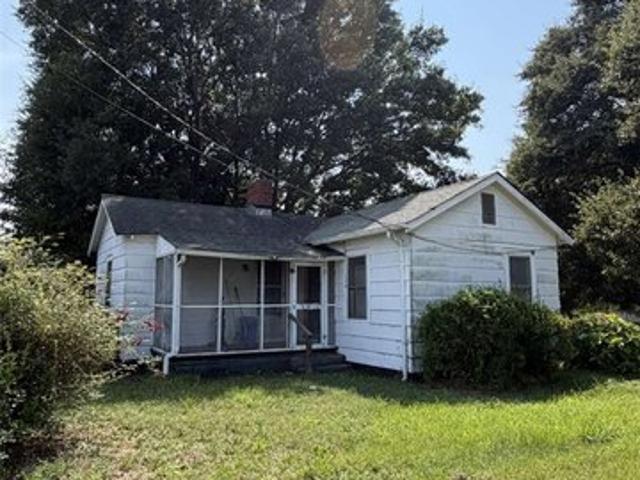 109 Butler St, Iva, SC 29655