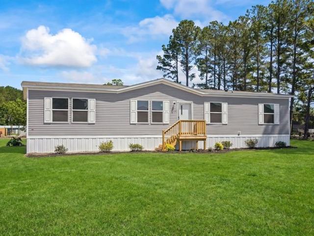 109 G P Smith Ave, Longs, SC 29568