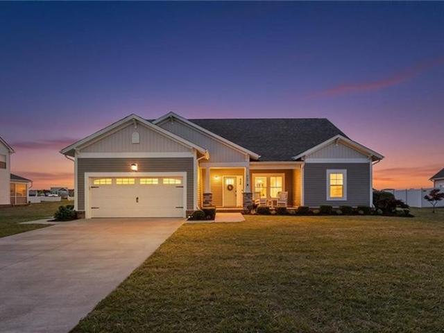 109 Gander Dr, Moyock, NC 27958