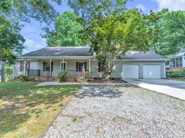 109 Georges Knl, Easley, SC 29640
