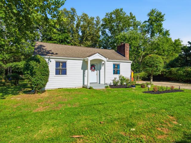 109 Gibson Dr