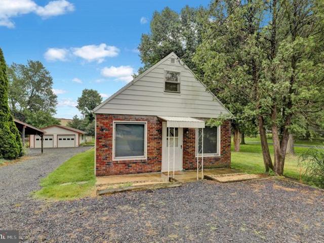 109 Gibraltar Rd, Reading, PA 19606