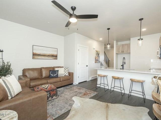 109 Granby Meadow Dr, Granby, CO 80446