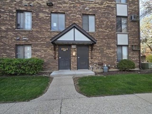 109 Gregory St Unit 13, Aurora, IL 60504