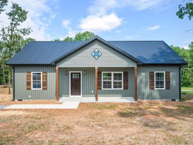 109 Greenhouse Rd, Rustburg, VA 24588