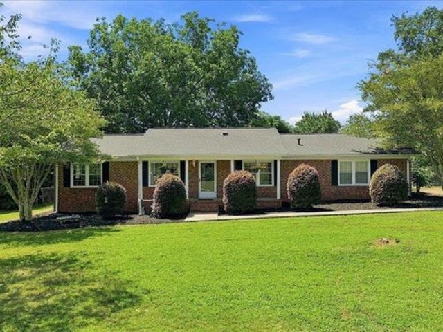109 Griffin Cir, Liberty, SC 29657