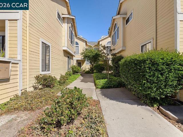 109 Devonwood