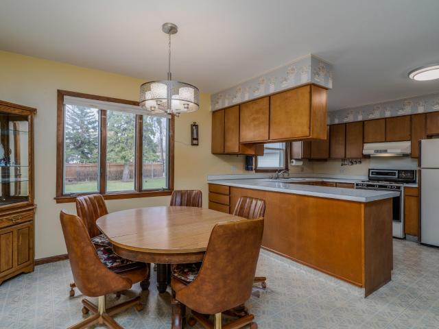 109 E 8th Street