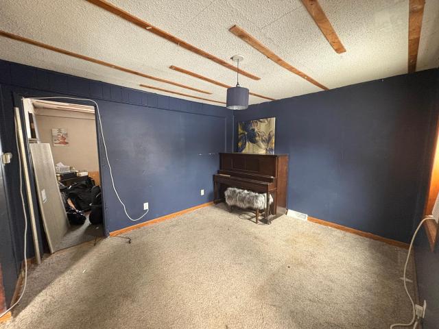 109 E 9th Street