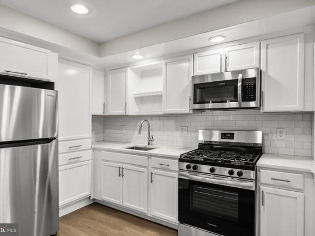109 E 24th St, Chester, PA 19013