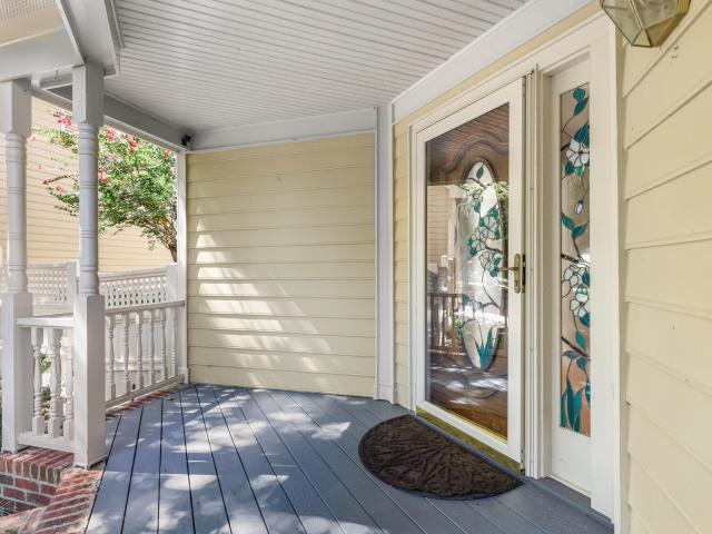 109 E Wind Lane
