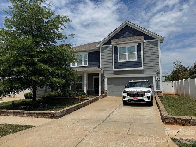 109 E Americana Dr, Mooresville, NC 28115