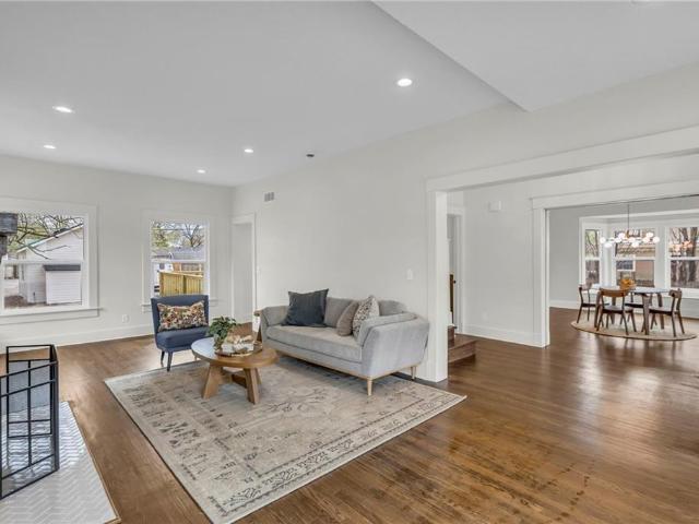 109 E Cedar Street