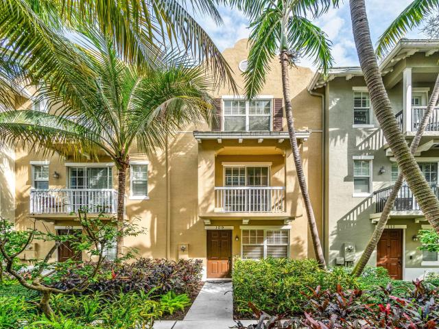 109 E Coda Cir, Delray Beach, FL 33444 | MLS #R11139