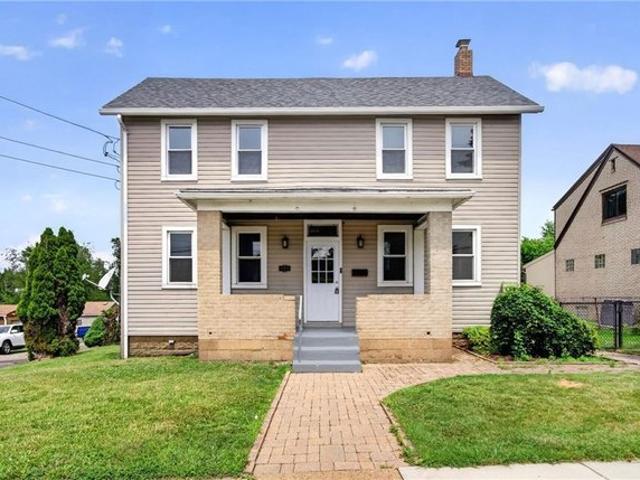 109 E Larkspur St, Homestead, PA 15120