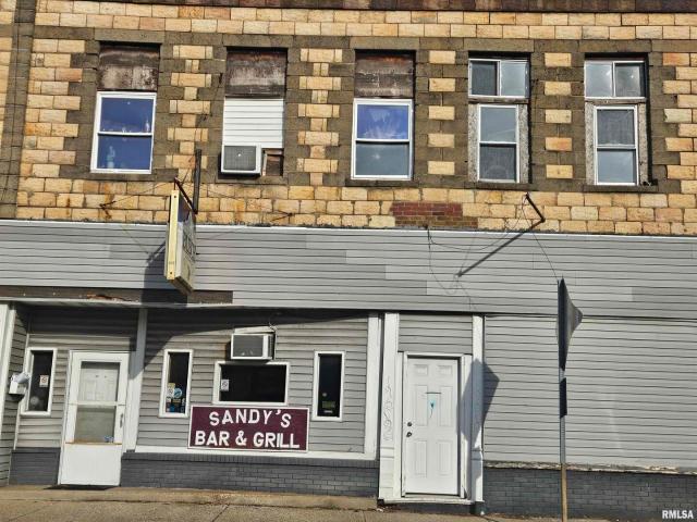 109 E MAIN Street