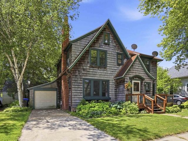 109 E Roosevelt St, Appleton, WI 54911