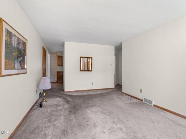 109 Elliott Avenue