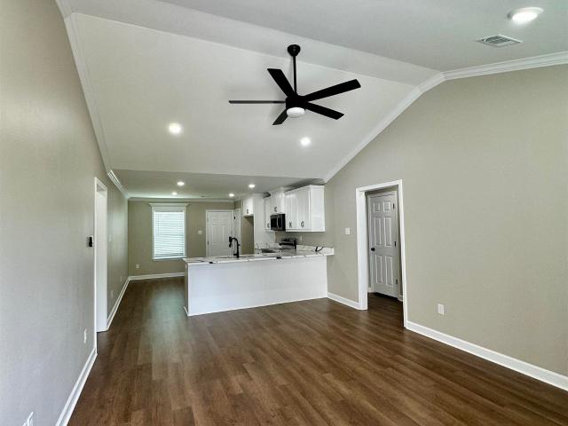 109 Essex Cove