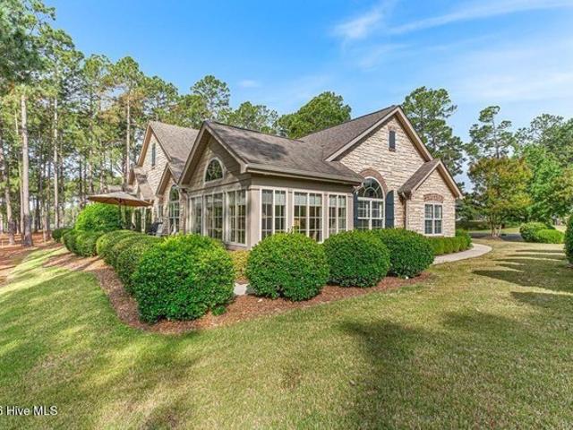 109 Essex Pl, Southern Pines, NC 28387