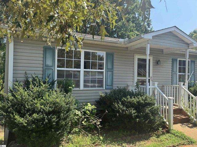 109 Everest Dr, Inman, SC 29349