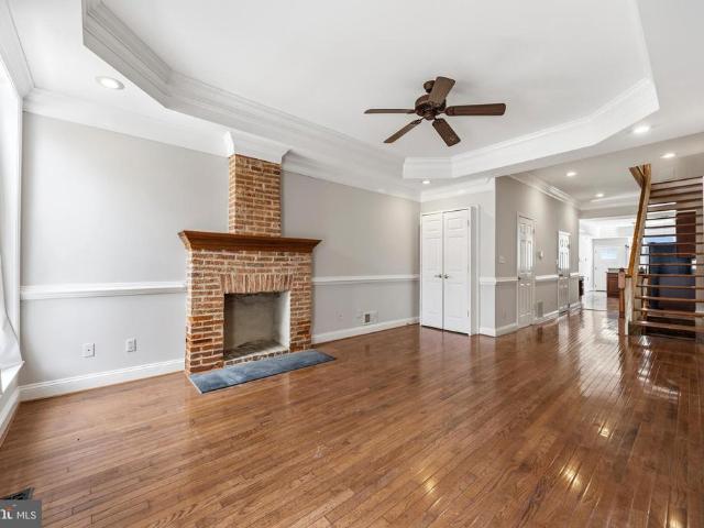 109 Fort Avenue W