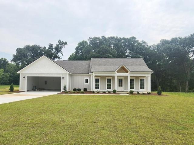 109 Fawns Rest Ct, Leesburg, GA 31763