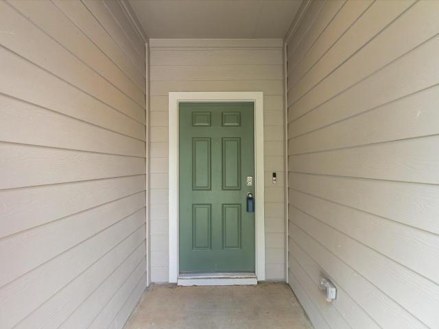 109 Falco Ln